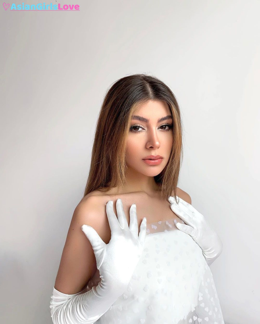 Dating Gorgeous Iranian Girls: All the Truth Revealed