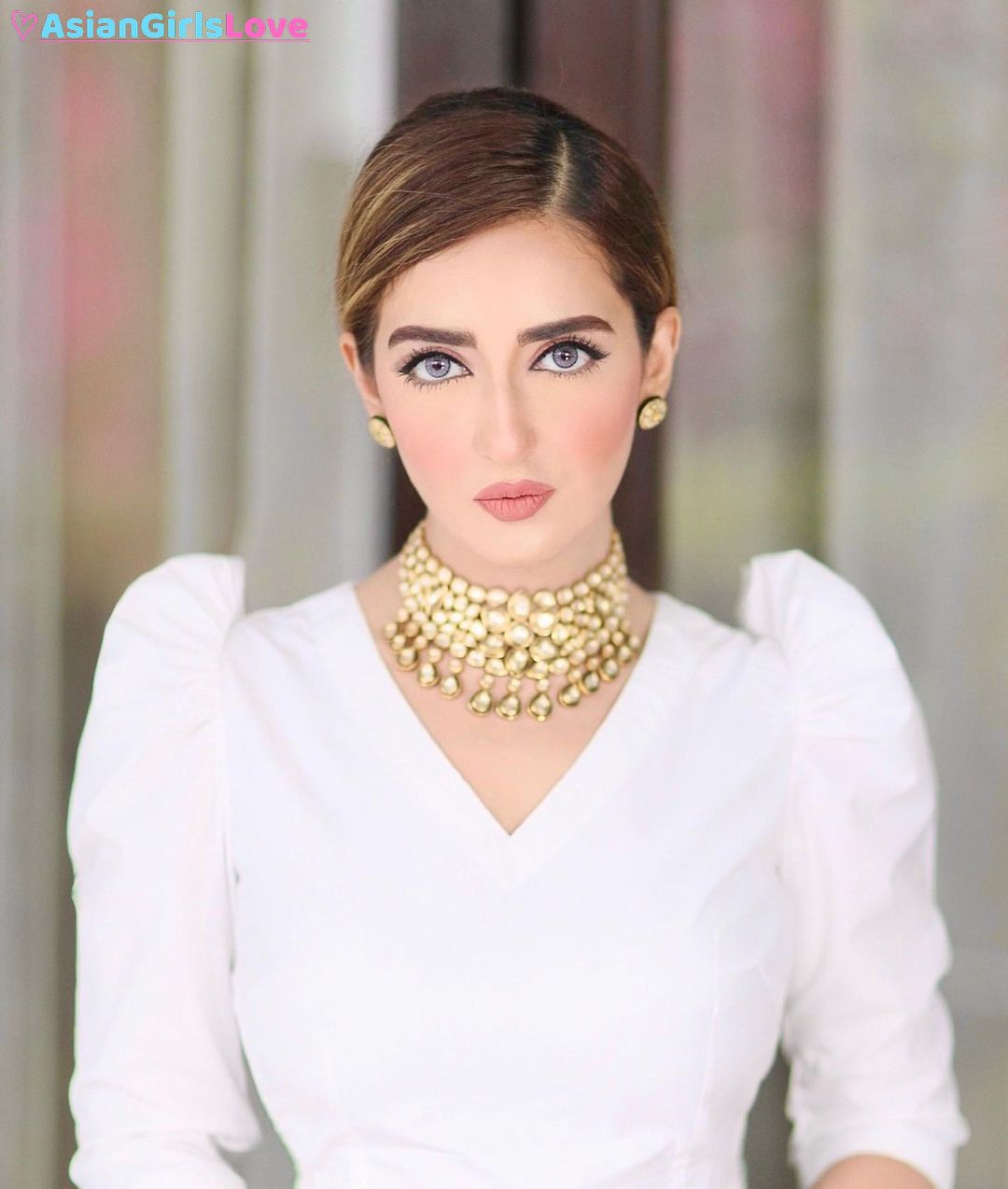 The Full Guide on Dating Charming Pakistani Girls