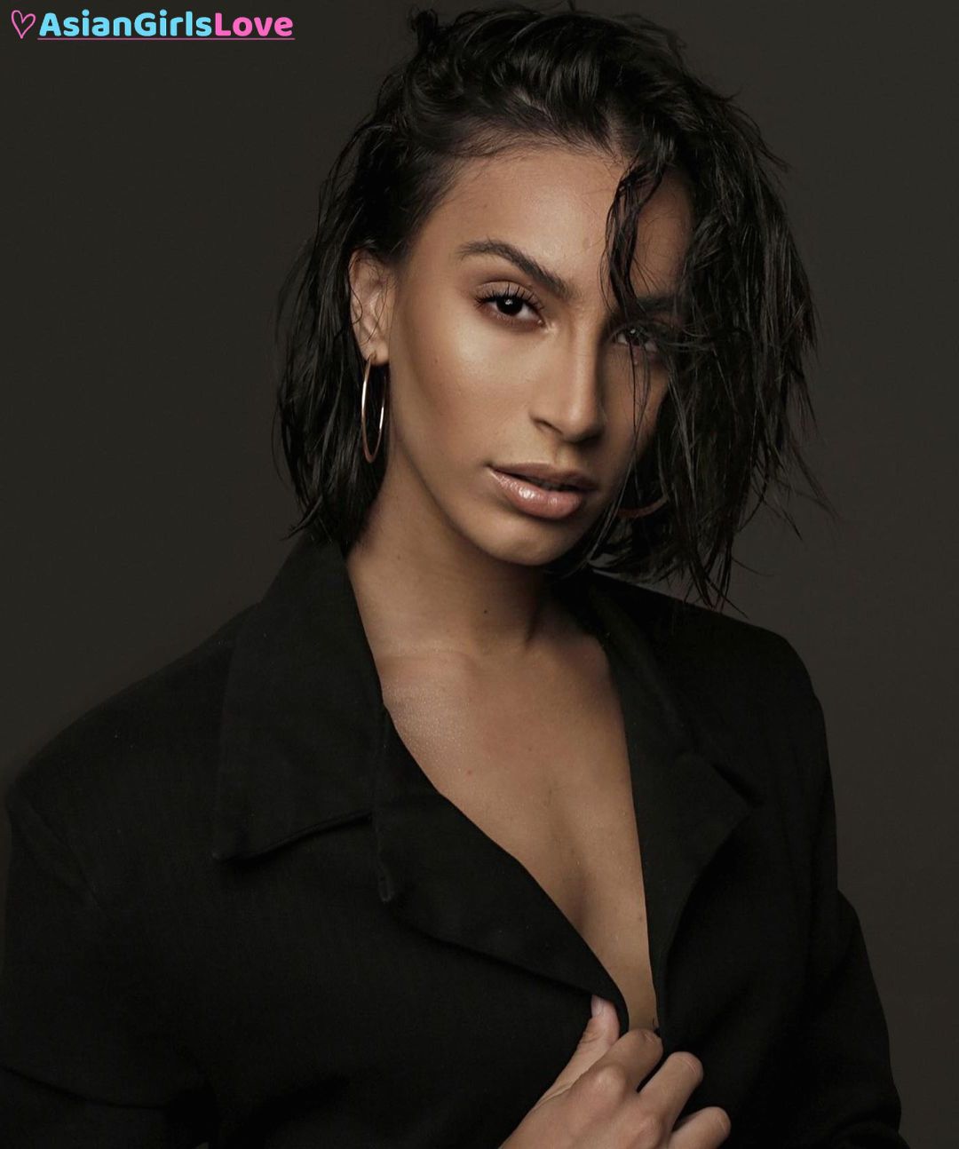 Lovely Turkish Girls: What Makes Them the Best Wives?